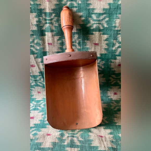Vintage | Kitchen | Vintage Cooper Wood Handle Grain Feed Store Scoop ...
